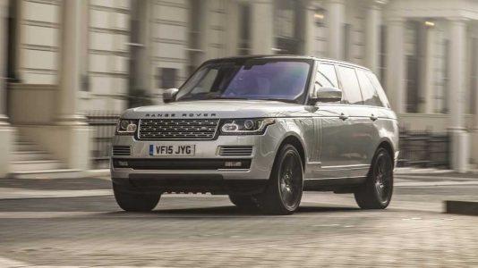 Messi se queda y con él su impresionante colección de coches - Clicacoches