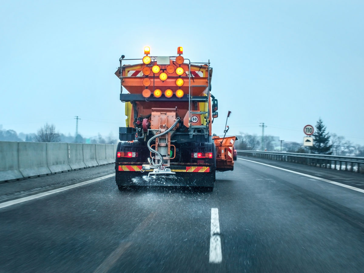 Los problemas que causa en tu coche la sal que se echa en las ...
