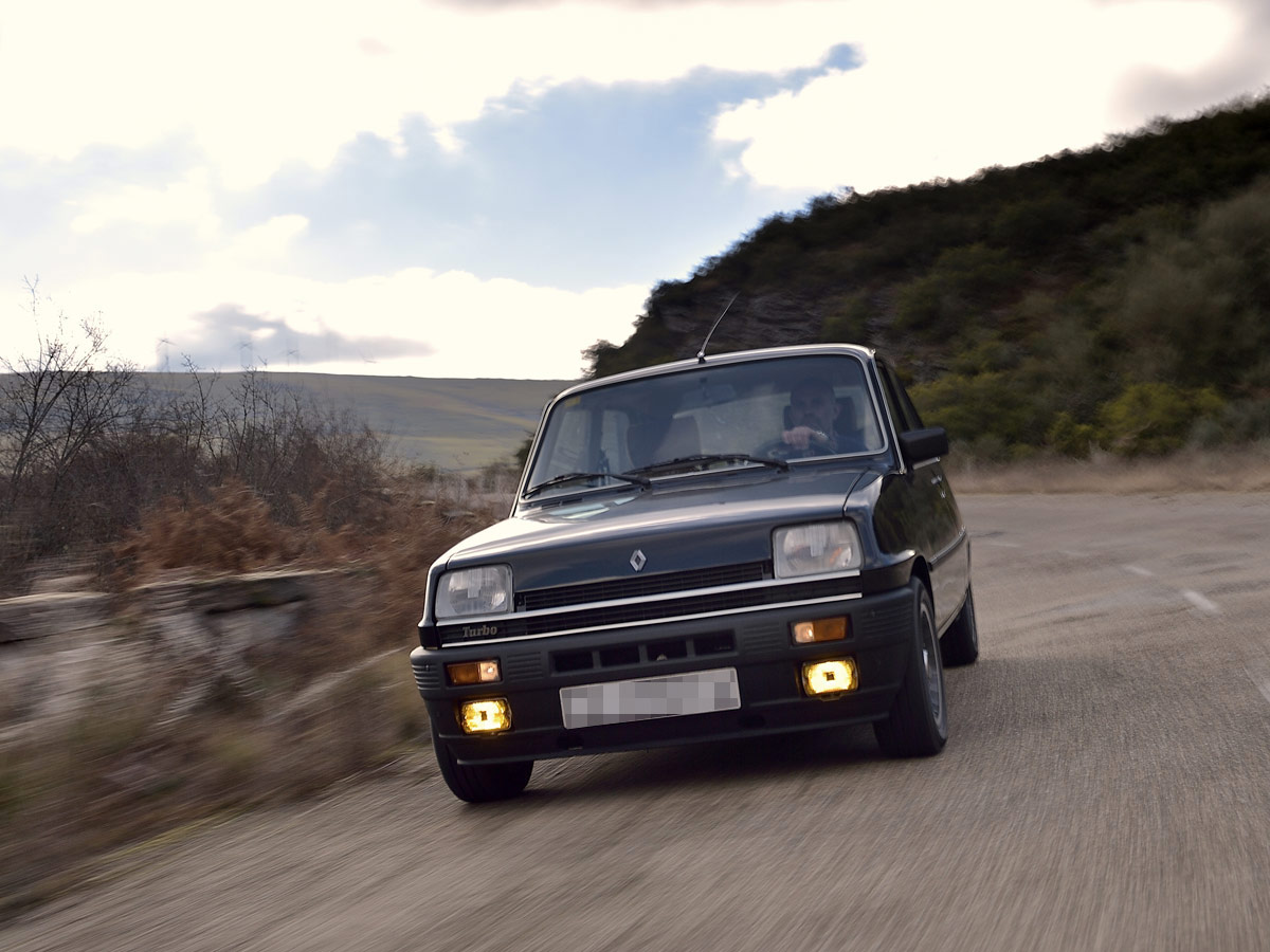 Prueba clásica, el último Renault 5 Copa Turbo de España - Clicacoches