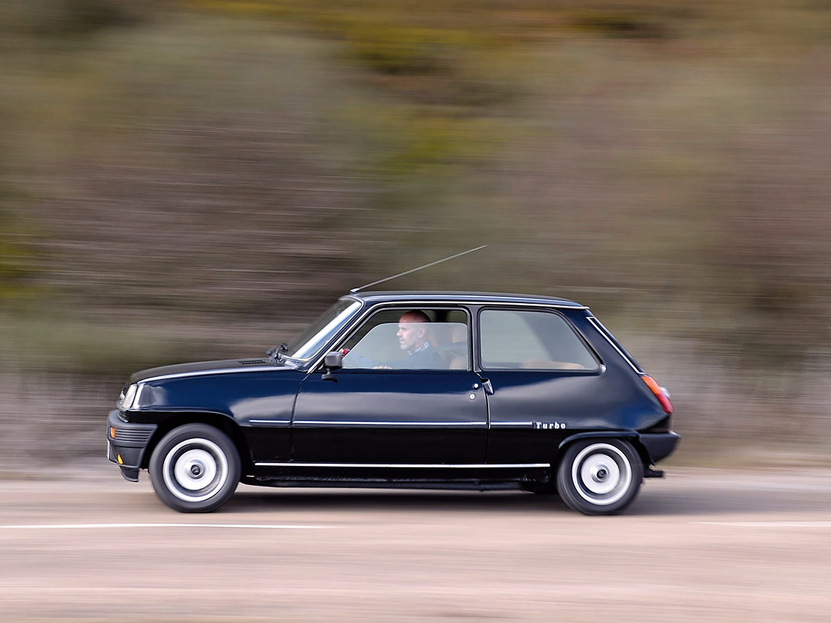 Prueba clásica, el último Renault 5 Copa Turbo de España - Clicacoches