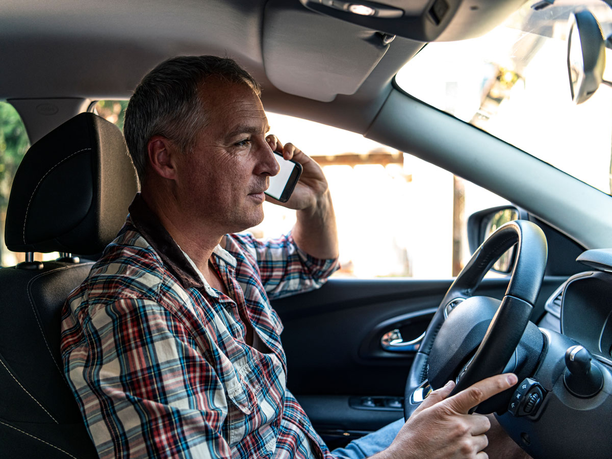 Las principales distracciones que provocan accidentes (y cómo evitarlas ...
