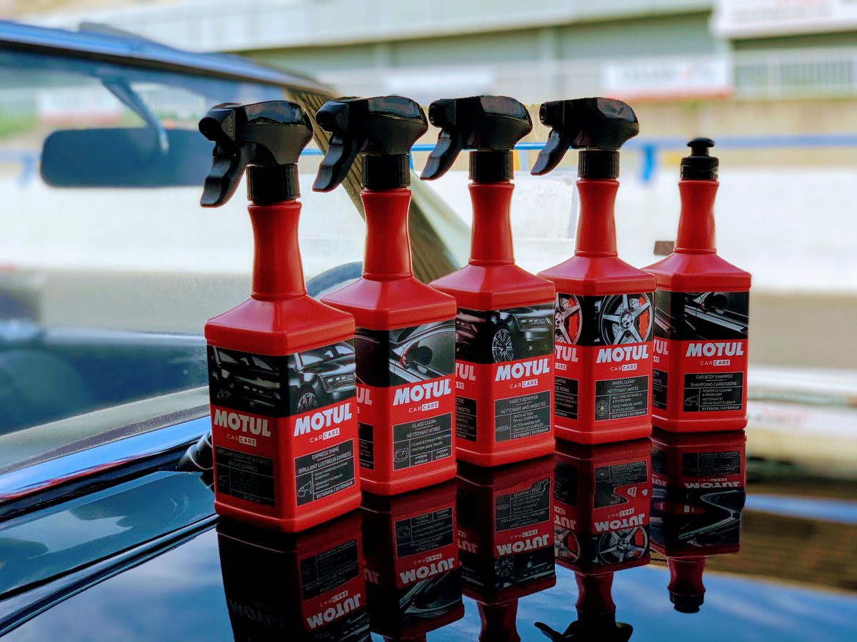 Motul cuida de tu coche (por fuera y por dentro) para que siempre luzca ...